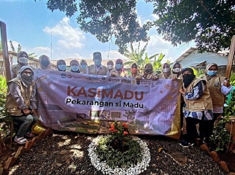 IPB Gandeng KWT Ratujaya Depok Kembangkan Perkarangan Ramah Lebah Madu